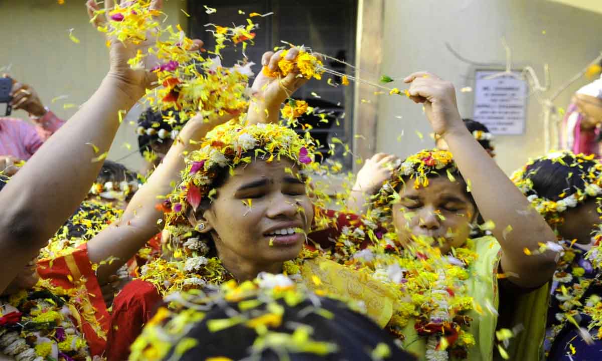 Holi Festival india Wins Hearts With Joy Of Colors | Travel India Plus